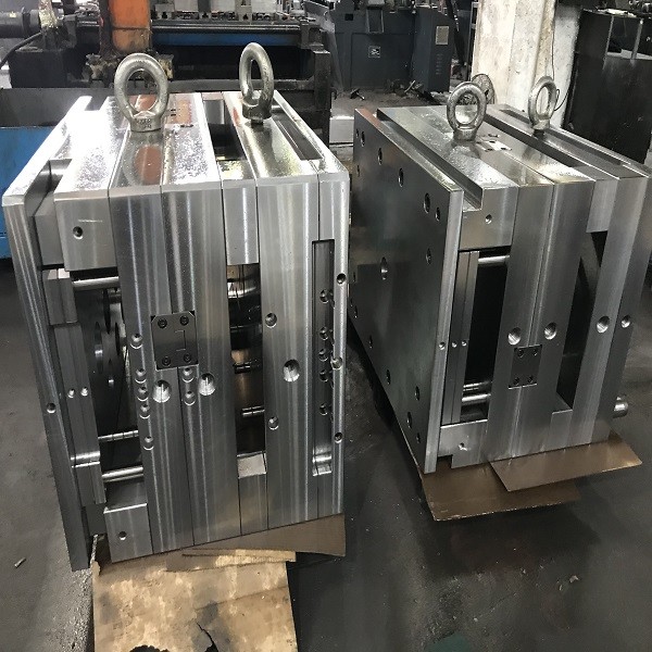 DME Black Plastic Mold Support Base Structure MOQ 1 Piece ISO9001